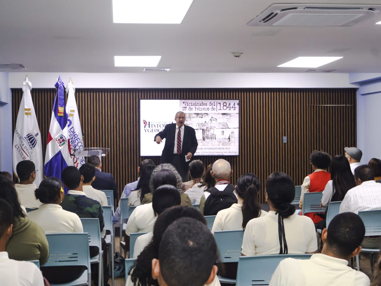 Museo Nacional de Historia y Geografía realiza Conferencia:«Vicisitudes ...